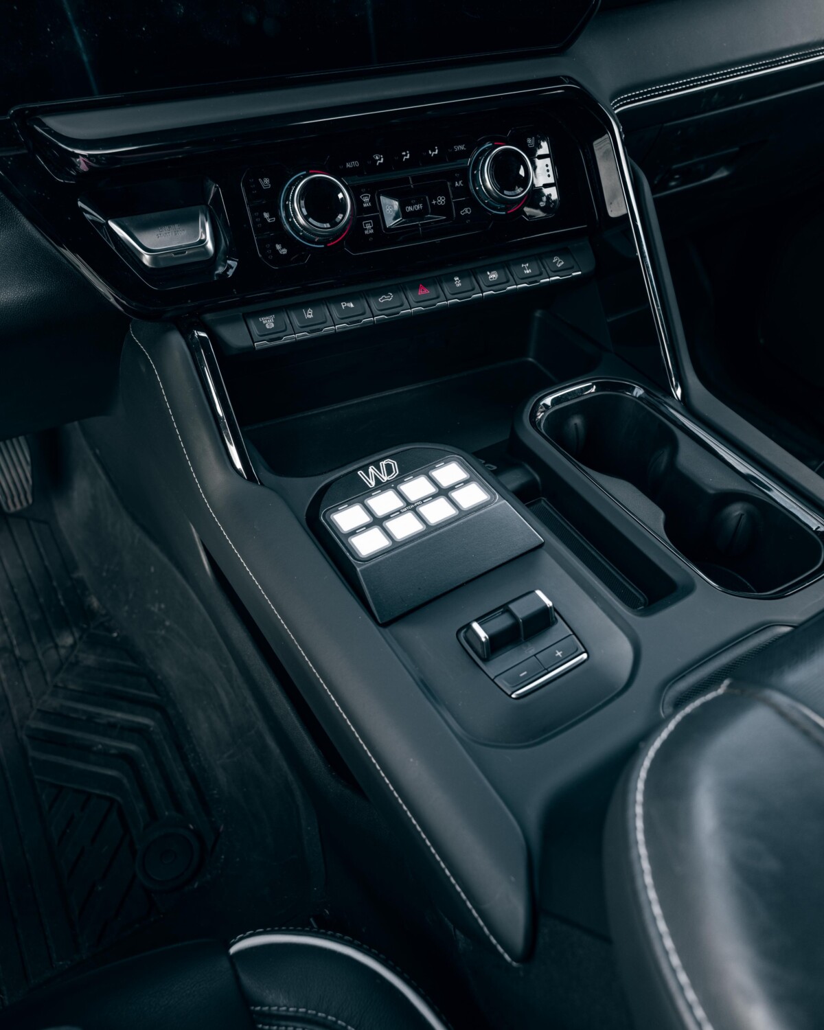 2020-2024 GMC 2500 & 3500 Switch Pros Keypad Bracket - Westcott Designs